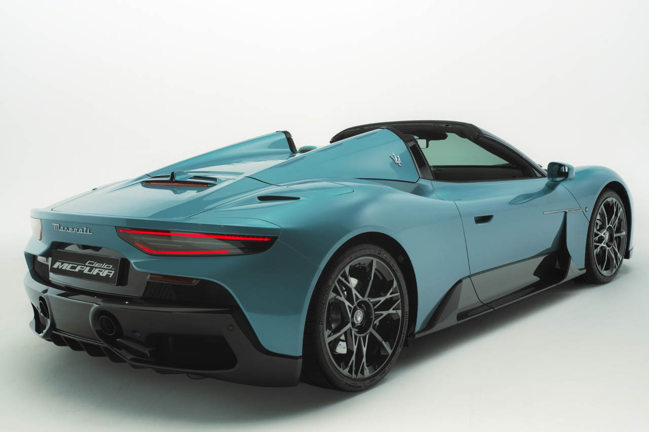 【速報】マセラティ、新型「MCプーラ」を世界初公開！ MC20の正統進化形は“純粋”を意味するスーパーカー - LE VOLANT WEB | 自動車情報サイト『LE VOLANT WEB(ル ...