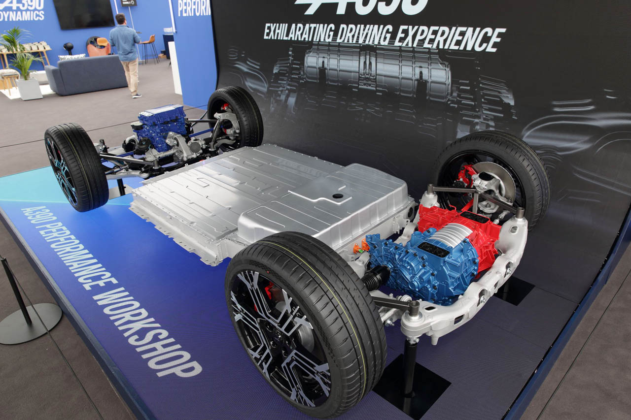 【ディエップ現地取材】新型アルピーヌ「A390」の開発目標は「5人乗りのA110」。2.2トンのBEVはいかにして軽快さを手に入れたか - LE VOLANT WEB | 自動車情報サイト ...