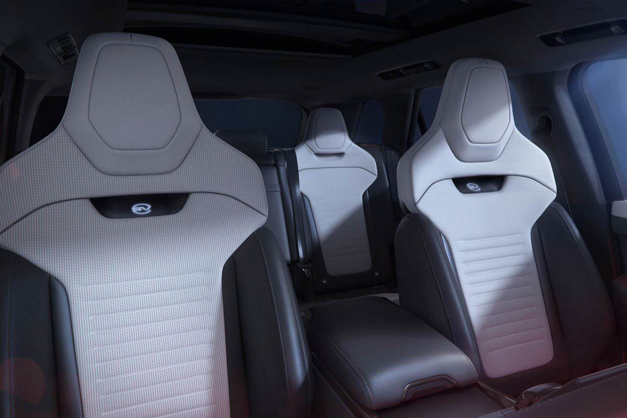 【速報】635ps、76kg軽量化！「レンジローバー スポーツSV カーボン」世界初公開。シリーズを完成させる“第3のSV”登場 - LE VOLANT WEB | 自動車情報サイト『LE ...