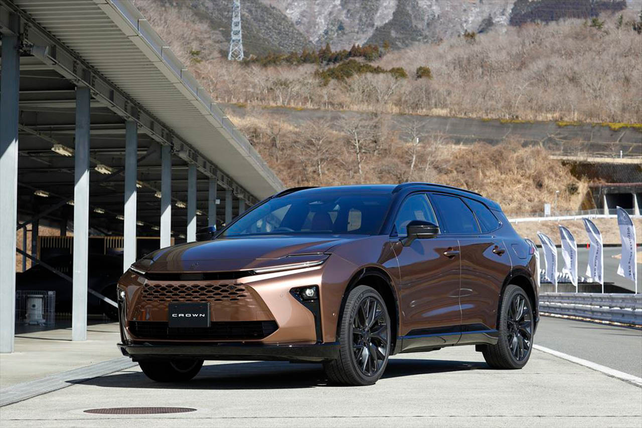 【長距離テスト】実燃費20.1km/L！ トヨタ「クラウン エステート」PHEV、「ライバル不在」の実力を徹底検証 - LE VOLANT WEB | 自動車情報サイト『LE VOLANT ...