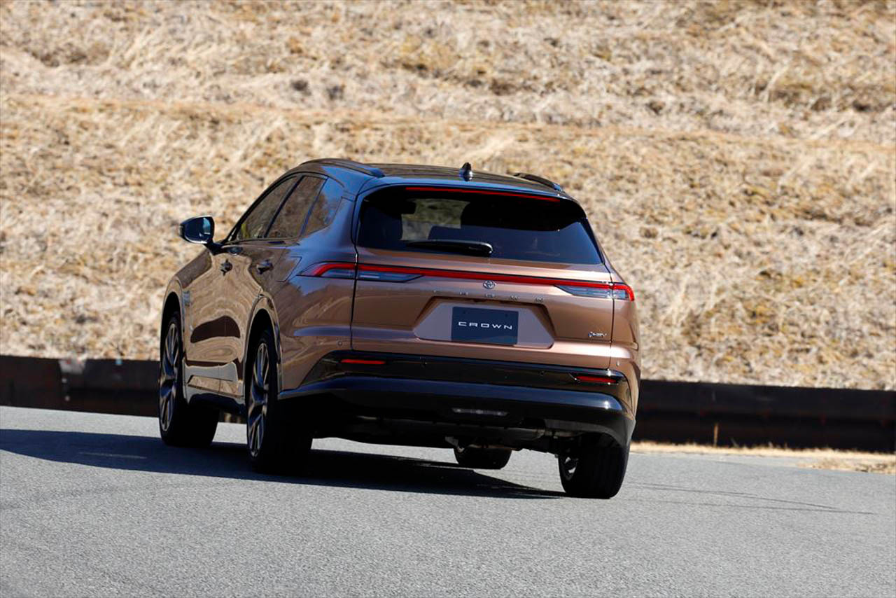 【長距離テスト】実燃費20.1km/L！ トヨタ「クラウン エステート」PHEV、「ライバル不在」の実力を徹底検証 - LE VOLANT WEB | 自動車情報サイト『LE VOLANT ...