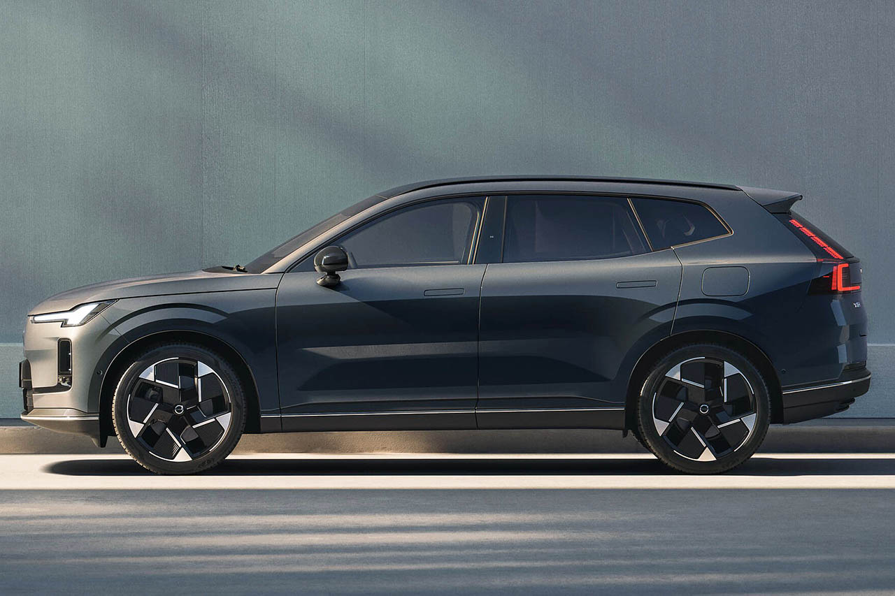 電気のみで航続200km超のPHEV！ボルボ、新型「XC70」を正式発表し中国市場にて予約注文を先行受付開始 - LE VOLANT WEB | 自動車情報サイト『LE VOLANT WEB ...