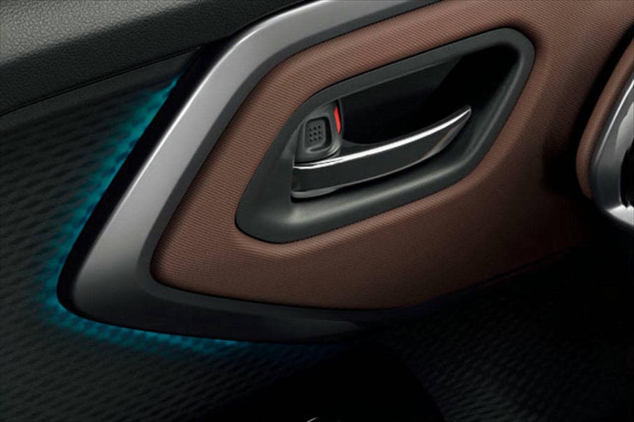 スズキ新型BEV「eビターラ」の全貌を解説。実質312万円〜の価格と本格4WDで市場を狙う - LE VOLANT WEB | 自動車情報サイト『LE VOLANT WEB(ル・ボラン ウェブ)』