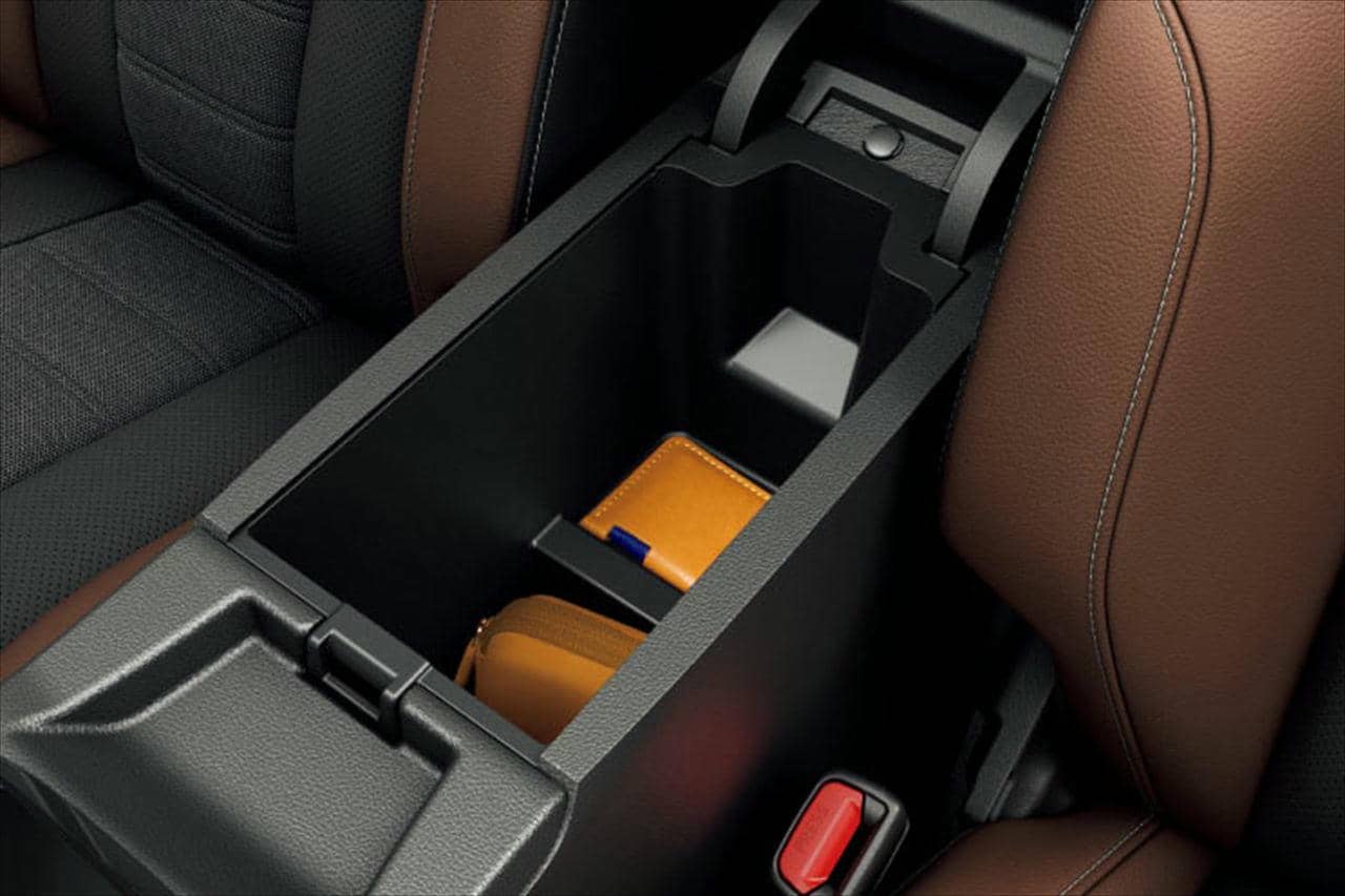 スズキ新型BEV「eビターラ」の全貌を解説。実質312万円〜の価格と本格4WDで市場を狙う - LE VOLANT WEB | 自動車情報サイト『LE VOLANT WEB(ル・ボラン ウェブ)』