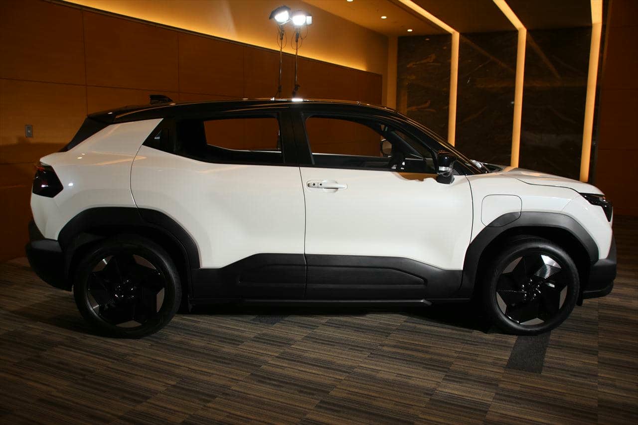 スズキ新型BEV「eビターラ」の全貌を解説。実質312万円〜の価格と本格4WDで市場を狙う - LE VOLANT WEB | 自動車情報サイト『LE VOLANT WEB(ル・ボラン ウェブ)』