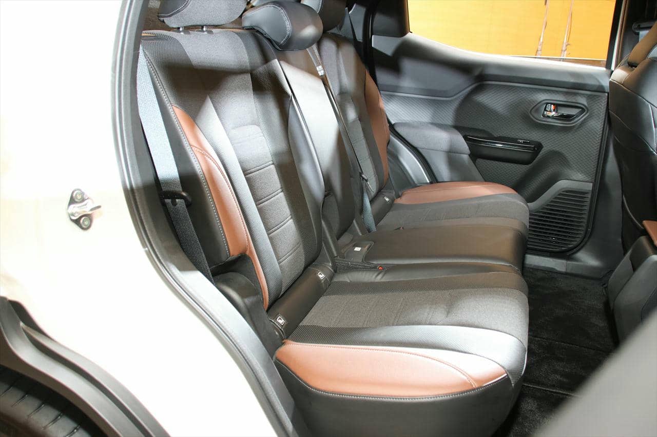 スズキ新型BEV「eビターラ」の全貌を解説。実質312万円〜の価格と本格4WDで市場を狙う - LE VOLANT WEB | 自動車情報サイト『LE VOLANT WEB(ル・ボラン ウェブ)』