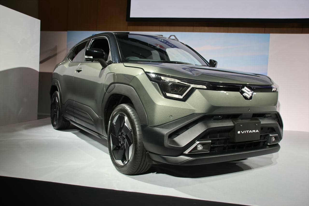 スズキ新型BEV「eビターラ」の全貌を解説。実質312万円〜の価格と本格4WDで市場を狙う - LE VOLANT WEB | 自動車情報サイト『LE VOLANT WEB(ル・ボラン ウェブ)』