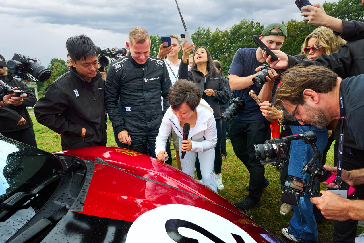 【世界新記録】496.22km/h！ 中国BYDのEV「ヤンワン U9 Xtreme」、内燃機関を超え市販車最速へ - LE VOLANT WEB | 自動車情報サイト『LE VOLANT ...