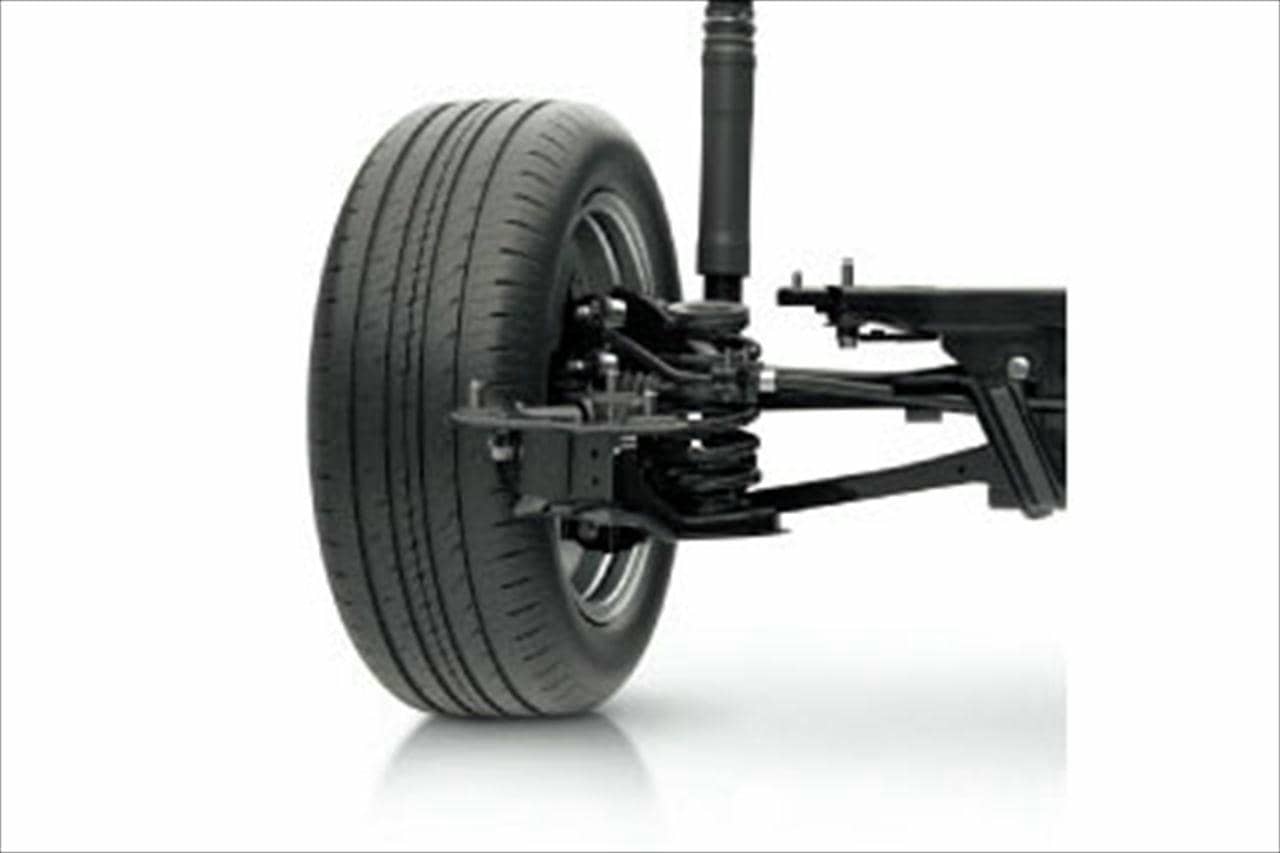 スズキ新型BEV「eビターラ」の全貌を解説。実質312万円〜の価格と本格4WDで市場を狙う - LE VOLANT WEB | 自動車情報サイト『LE VOLANT WEB(ル・ボラン ウェブ)』