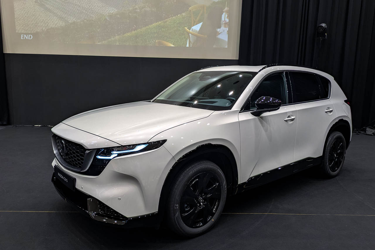 新型マツダ「CX-5」、JMS 2025で日本初披露【写真145枚】。“CX-8並み”の後席とパッケージングの劇的進化、魂動デザインの「現在地」を解説 - LE VOLANT WEB ...