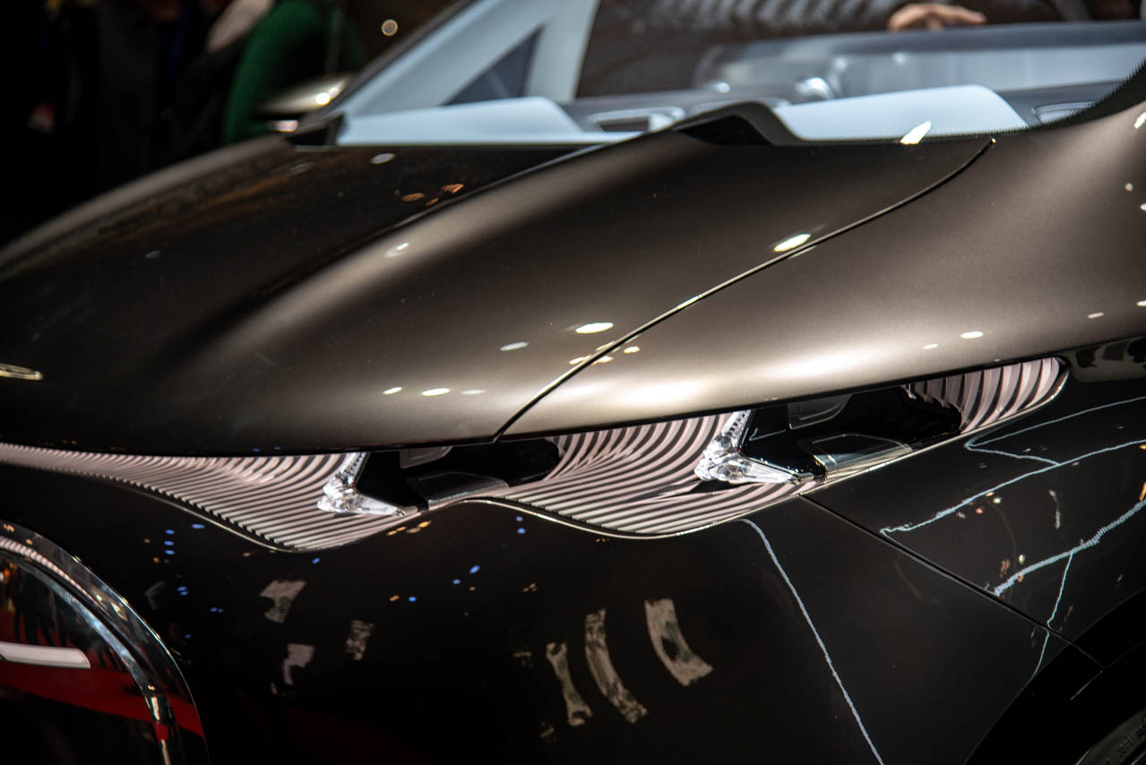 【JMS 2025 注目モデル】五感で感じるメルセデスの「両極」。アジア初公開「AMG GT XX」から至高の「マイバッハ SL」まで - LE VOLANT WEB | 自動車情報サイト ...