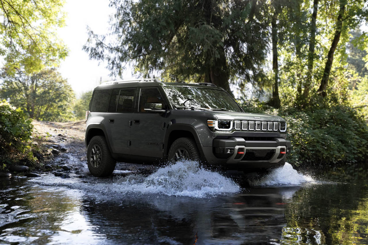 【写真34枚】“EV版ラングラー”の全貌判明。650馬力・ドア着脱可能、ジープ新型「リーコン」は本気のクロカンBEV - LE VOLANT WEB | 自動車情報サイト『LE VOLANT ...